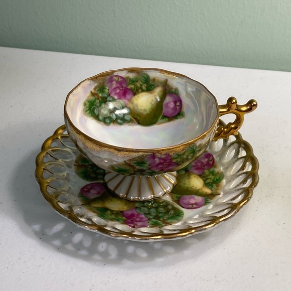 Fan Crest Fine China | Kitchen | Vintage Gilded Fan Crest Fine China ...